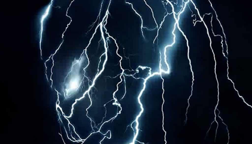Amazing New Motion Poster For THE PREDATOR Lights Up The Sky