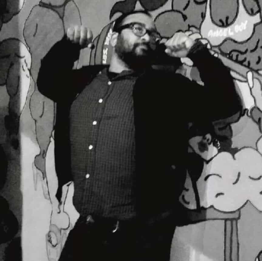 About Us | ScreenGeek